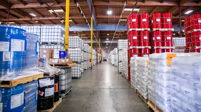 Logistics in the Chemical Industry: 7 tips for choosing a 3PL partner